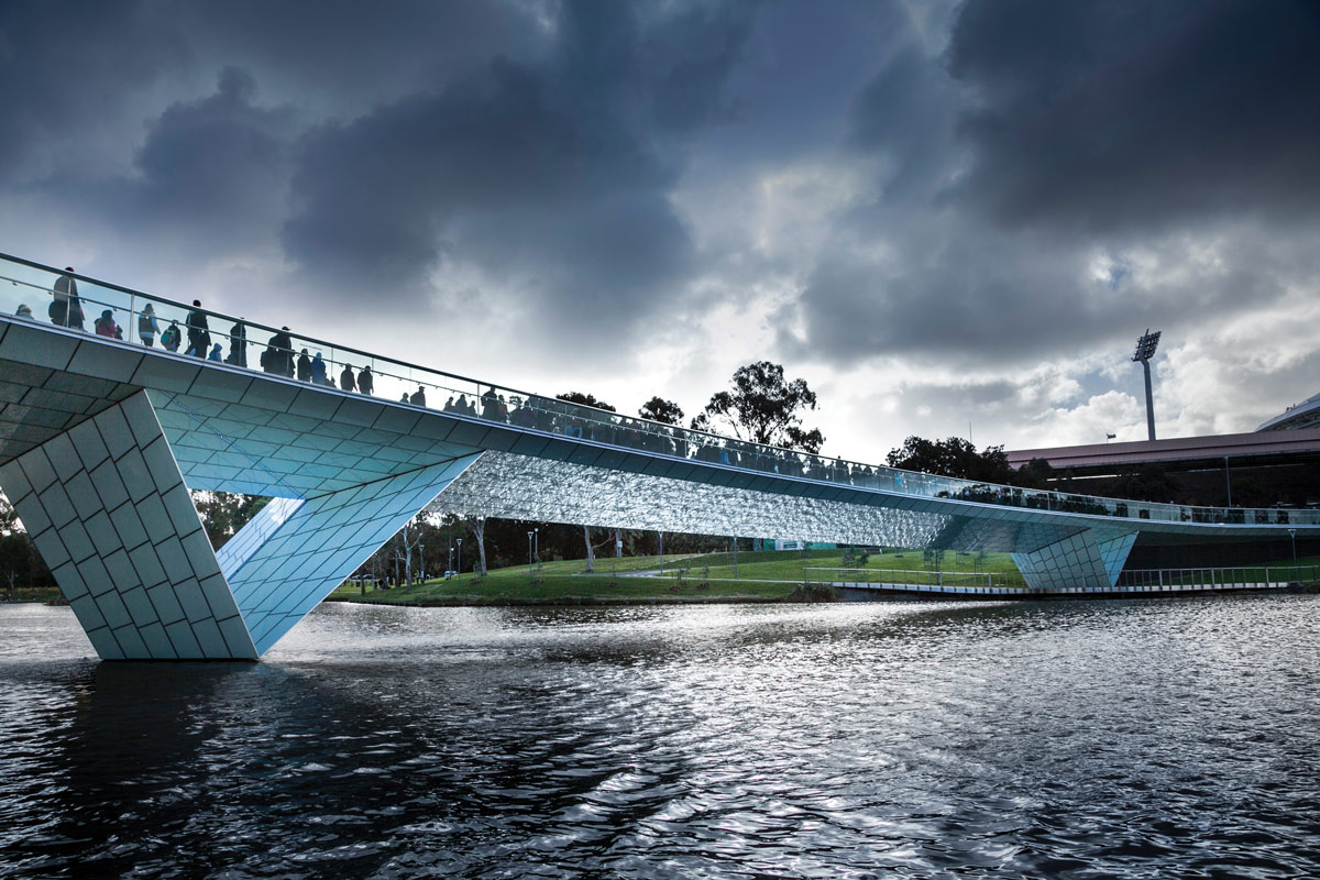 Adelaide Riverbank Pedestrian Bridge | TCL
