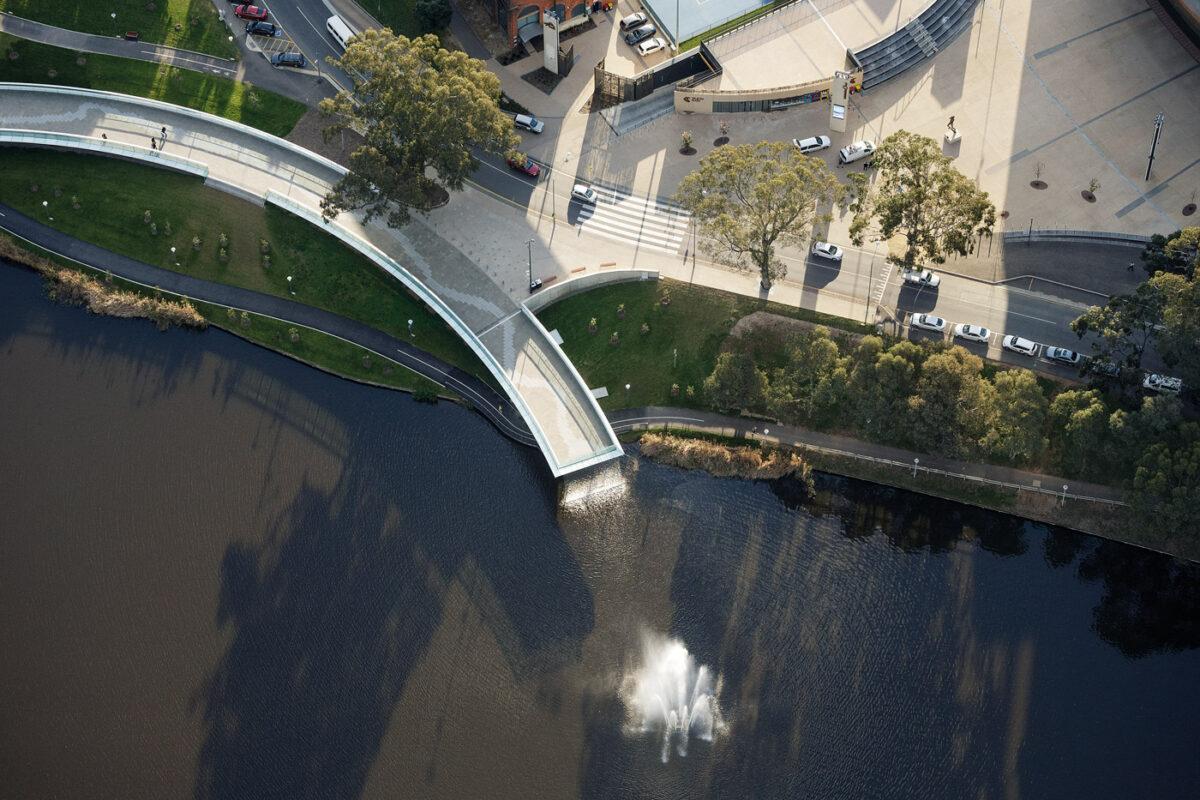 Adelaide Riverbank Pedestrian Bridge | TCL