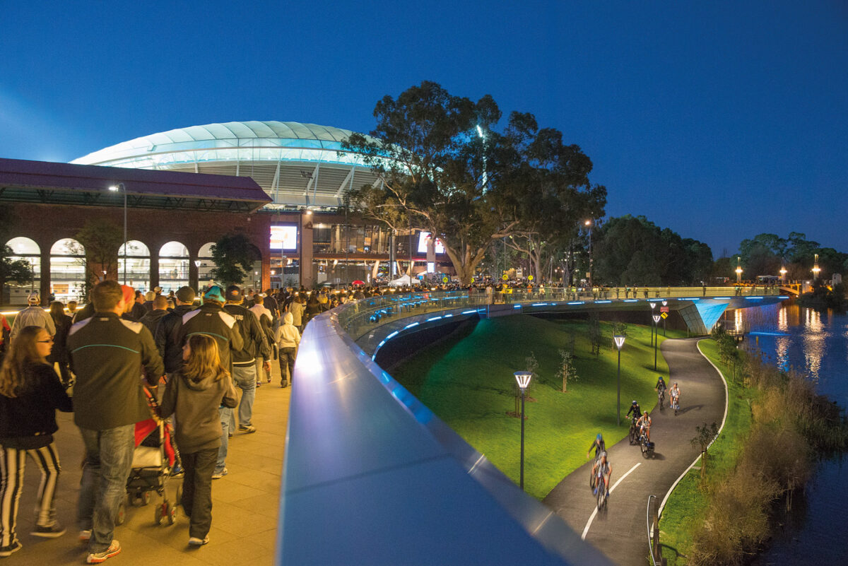 Adelaide Riverbank Pedestrian Bridge | TCL