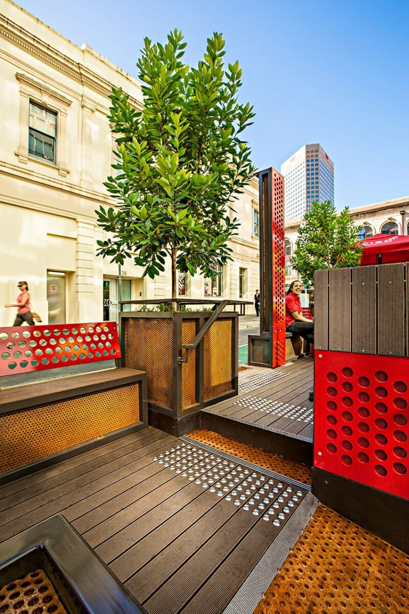 Bank Street Parklet | TCL